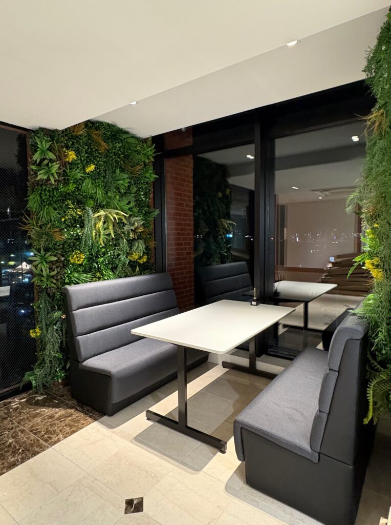 ZENSHO HOLDINGS合同会社 | 運送業と広告業を融合させた新しい価値を提供する企業です。